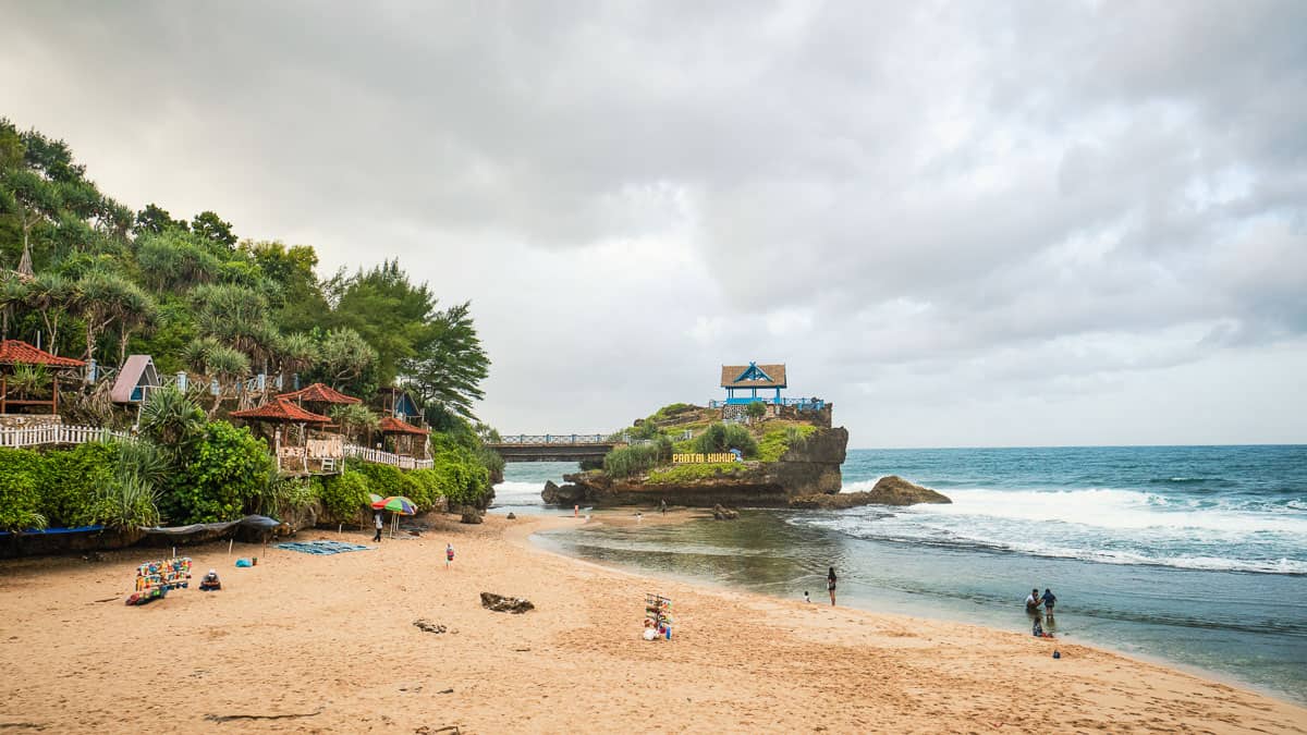 Yogyakarta Beaches: 10 Best Beaches of Gunung Kidul