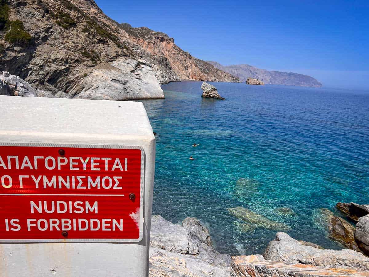 Nudity in Greece: A Guide to Naturalism Etiquette & Nude Beaches (2026)